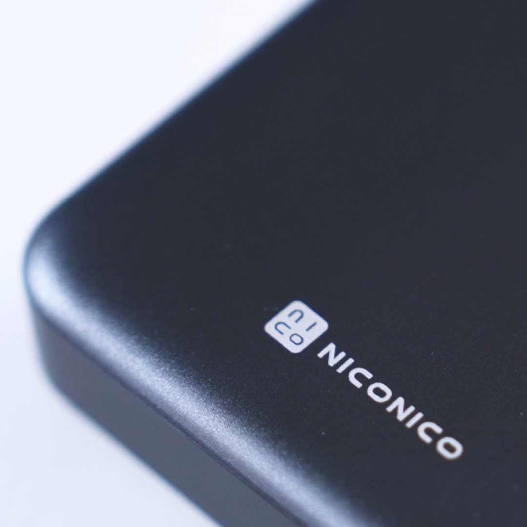 【NICONICO小魔方】手機x手錶x耳機 充電一次滿足，全球最小三合一磁吸行動電源！⚡️ – SANGU 三谷家電